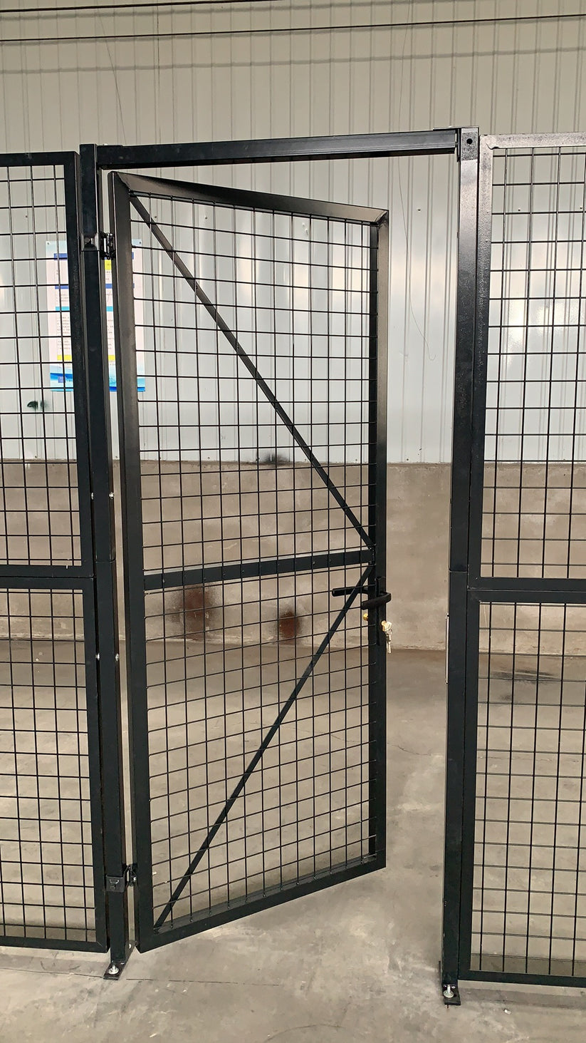 Mesh Wire Gate Panel with Lock & Hinge – Mesh Storage